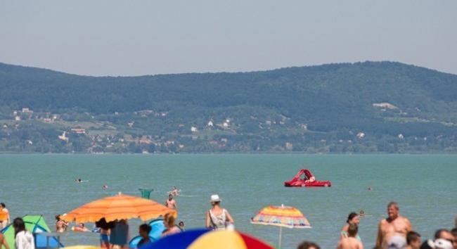 Legjobb strandok a Balatonnál: 28 balatoni strand nyerte el az ...